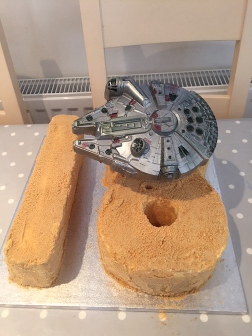 Millennium Falcon Cake
