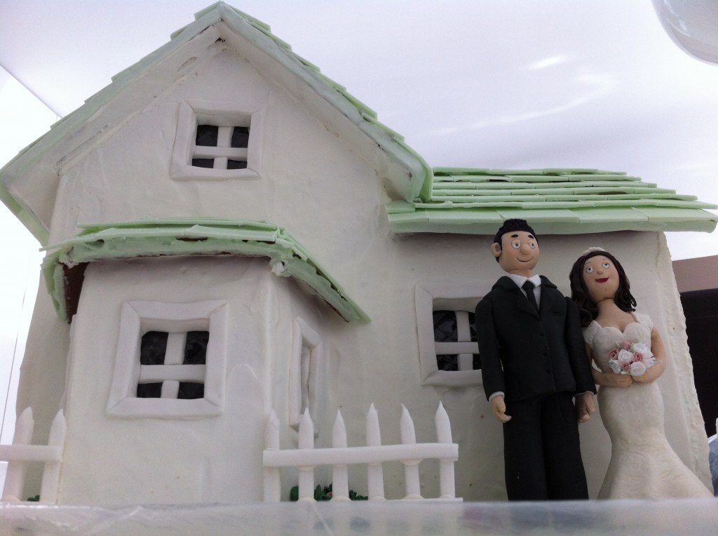 HowToCookThat : Cakes, Dessert & Chocolate | Gingerbread House Wedding ...