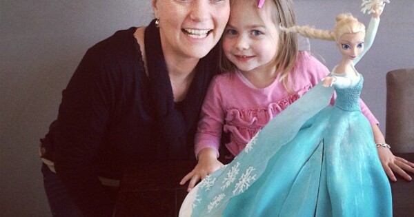HowToCookThat : Cakes, Dessert & Chocolate | Frozen Elsa Cake ...