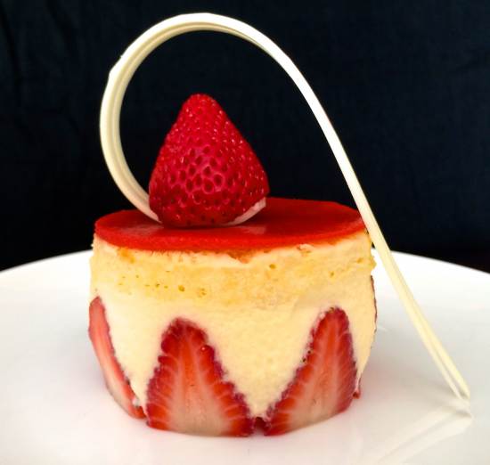 HowToCookThat : Cakes, Dessert & Chocolate | Strawberry Fraisier ...