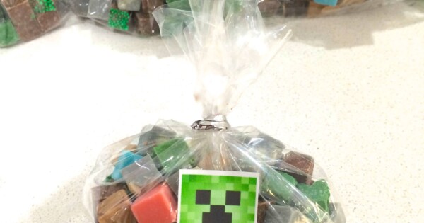 HowToCookThat : Cakes, Dessert & Chocolate | Epic Minecraft Cake ...