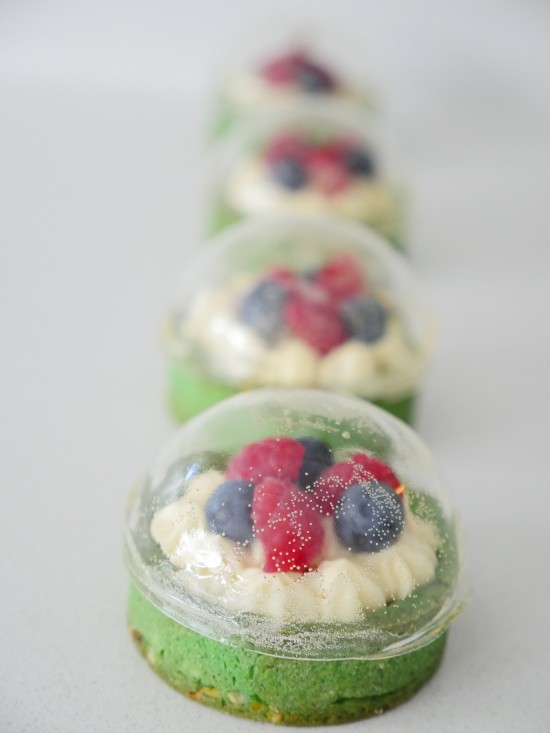 HowToCookThat : Cakes, Dessert & Chocolate | Christmas Sugar Snow Globe ...