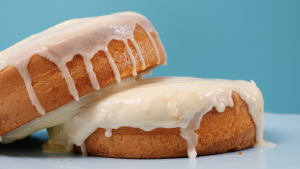 HowToCookThat : Cakes, Dessert & Chocolate | How to fix a cake fail ...